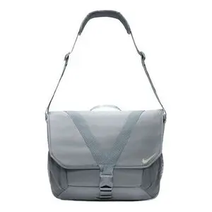 Nike Essentials Shoulder Bag