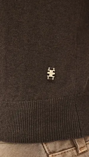 Eterne Francis Sweater