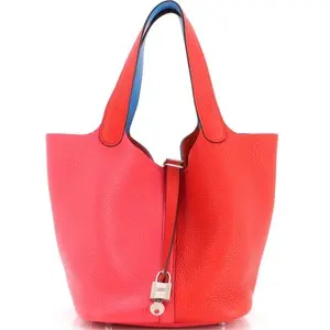 Hermès Casaque Picotin Lock Bag Clemence Mm - Red