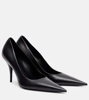 Balenciaga Avenue 90 Leather Pumps