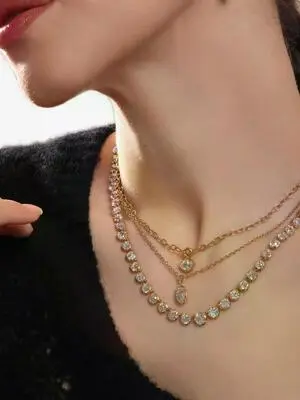 Sutra Diamond Pendant Necklace In 18k Yellow