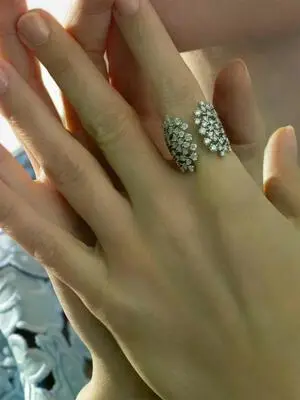 GRAZIELA 18k White Gold Diamond Ring - Silver
