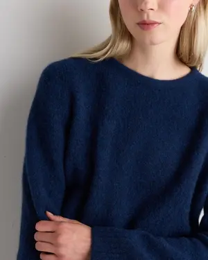 Quince Cashmere Silk Boucle Relaxed Crewneck Sweater - Soft Navy