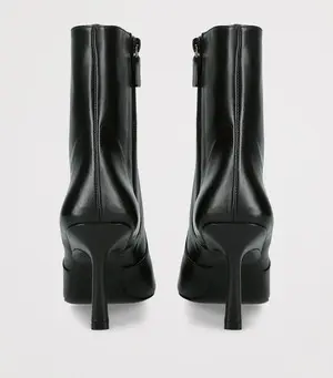 STUART WEITZMAN Vinnie Leather Ankle Boots