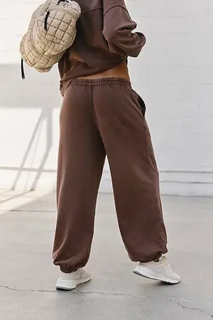 Free People Essential Relaxed Fit Joggers With Cuffed Hems - Cocoa