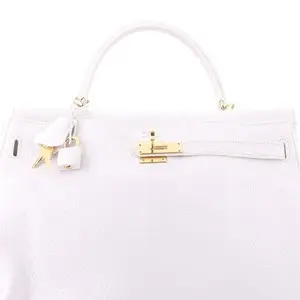 Hermès Kelly Handbag Clemence With Gold Hardware 35