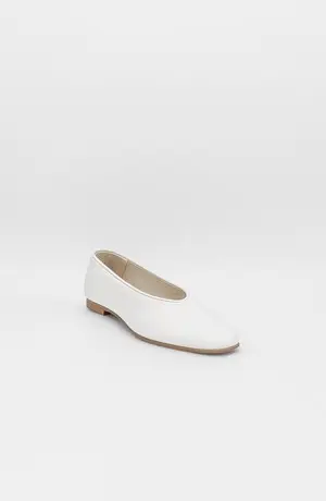 STIVALI NEW YORK Essenza Leather Slip On Ballet Flat - Ivory