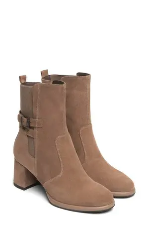 NEROGIARDINI Leather Block Heel Chelsea Bootie - Mocha