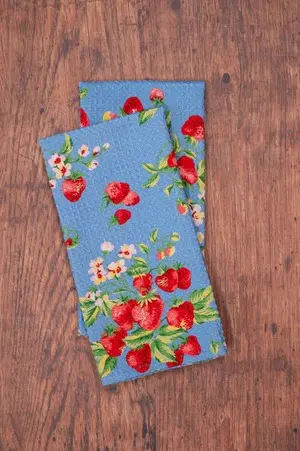 MODERN PRAIRIE Strawberry Magic Tea Towels