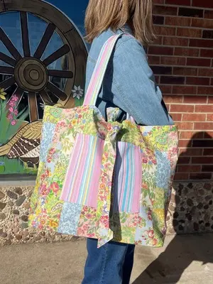 MODERN PRAIRIE Garden Collage Patchwork Market Tote