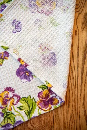 MODERN PRAIRIE Pansies Tea Towels
