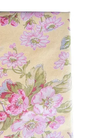 MODERN PRAIRIE Apple Blossom Table Runner - Yellow