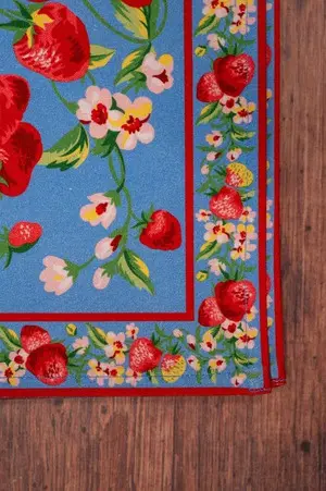 MODERN PRAIRIE Strawberry Magic Placemats