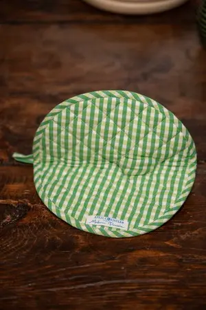 MODERN PRAIRIE Rebecca Happy Hen Potholder