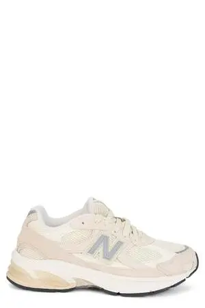 NEW BALANCE 2010 Low Top Suede & Mesh Sneakers - Beige