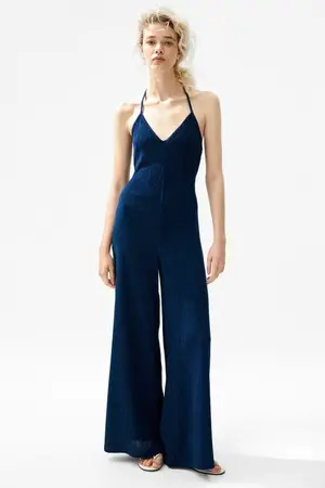 H&M Halterneck Textured Jumpsuit With Wide Legs - Dark Blue