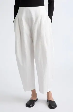 ASHLYN Pallin High Waist Textured Tapered Leg Pants - White