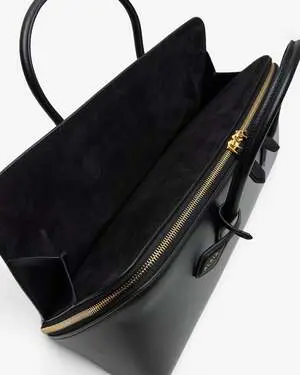 Alaïa Delta Medium Bag