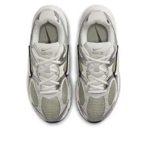 Nike V5 Rnr "spruce Fog Metallic Silver" Sneakers - Spruce Fog/metallic Silver