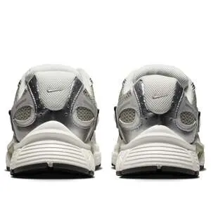 Nike V5 Rnr "spruce Fog Metallic Silver" Sneakers - Spruce Fog/metallic Silver