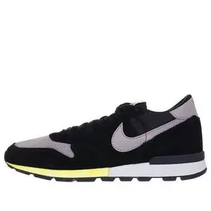 Nike Epic Vintage Sneakers