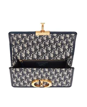 Dior 30 Montaigne Bag