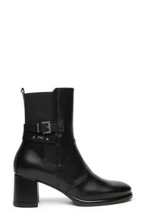 NEROGIARDINI Block Heel Chelsea Bootie