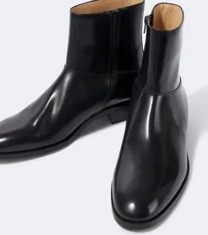 Valentino Garavani Vlogo Leather Ankle Boots
