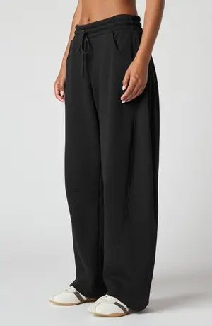 FLORENCE BY MILLS Barrel Leg Sweatpants - Black