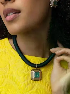 DENISE CASSOU Embelish Emerald Necklace