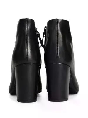 THE SELLER Pointed-toe V-cut Boots