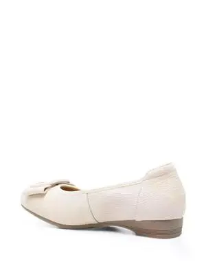 LINDA BAUMANN Buckle-detail Ballet Flats