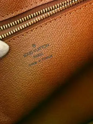 LOUIS VUITTON 2003 30 Trocadero 30 Cross Body Bag