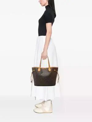 LOUIS VUITTON 2008 Monogram Neverfull Mm Tote Bag - Brown