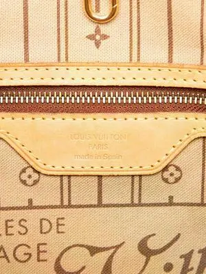 LOUIS VUITTON 2010 Monogram Neverfull Mm Tote Bag - Brown