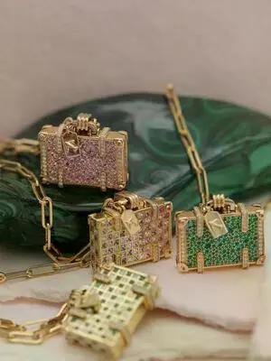 NEVERNOT Pink Sapphire And Diamond Suitcase Pendant Necklace