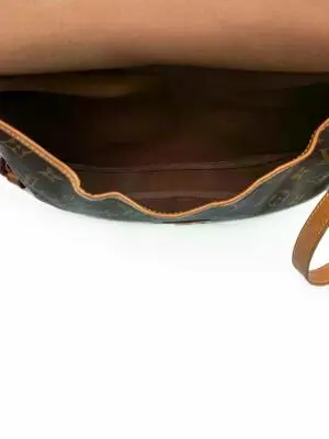 LOUIS VUITTON 1991 Monogram Saumur 25 Crossbody Bag