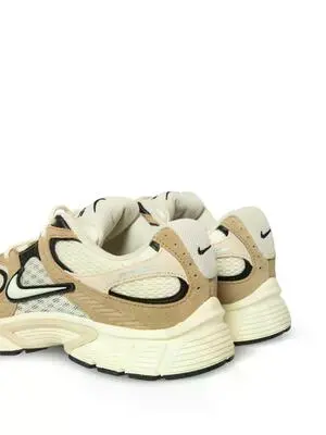 Nike V5 Rnr Suede Sneakers