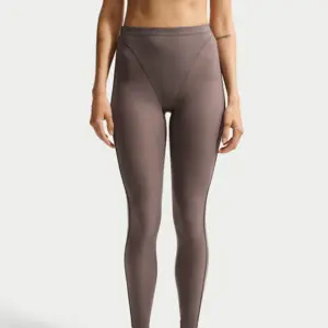 Nike Skims Weightless High-waisted V-panel Leggings