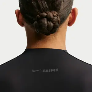 Nike Skims Weightless Short-sleeve T-shirt