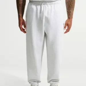 Nike Solo Fleece Cuffed Pants