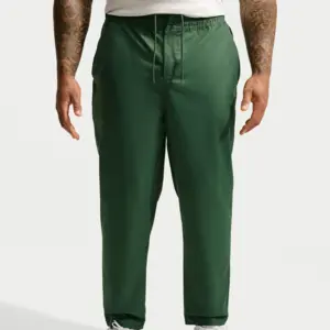 Nike Club Woven Tapered Pants