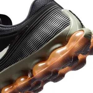 Nike Liquid Max Sneakers - Black