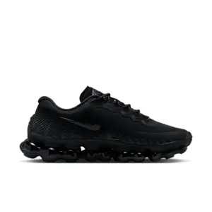 Nike Liquid Max Sneakers - Black