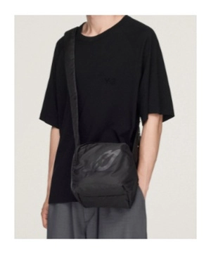 Y3 Padd Logo-print Padded Messenger Bag