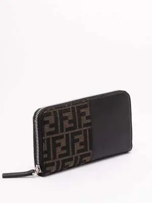Fendi Zip Around Squared Ff