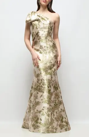 Alfred Sung Leanor Metallic Bow Shoulder Trumpet Gown