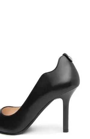 NEROGIARDINI Scalloped Leather Pumps - Black