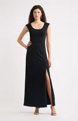 Chelsea28 Scoop Neck Seamed Maxi Dress - Black