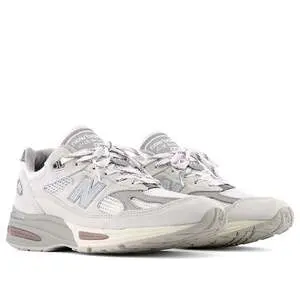 NEW BALANCE 991v2 Made In Uk Sneakers - Wind Chime/flint Grey